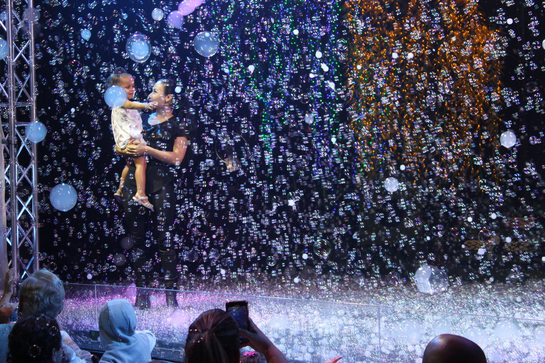 Mirvish.com: Gazillion Bubble Show