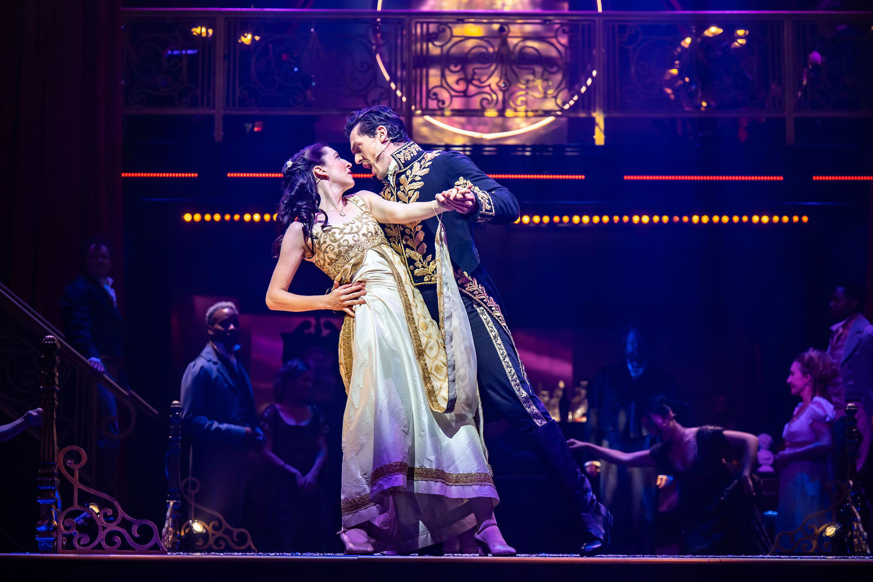 Mirvish.com: Natasha, Pierre & The Great Comet of 1812