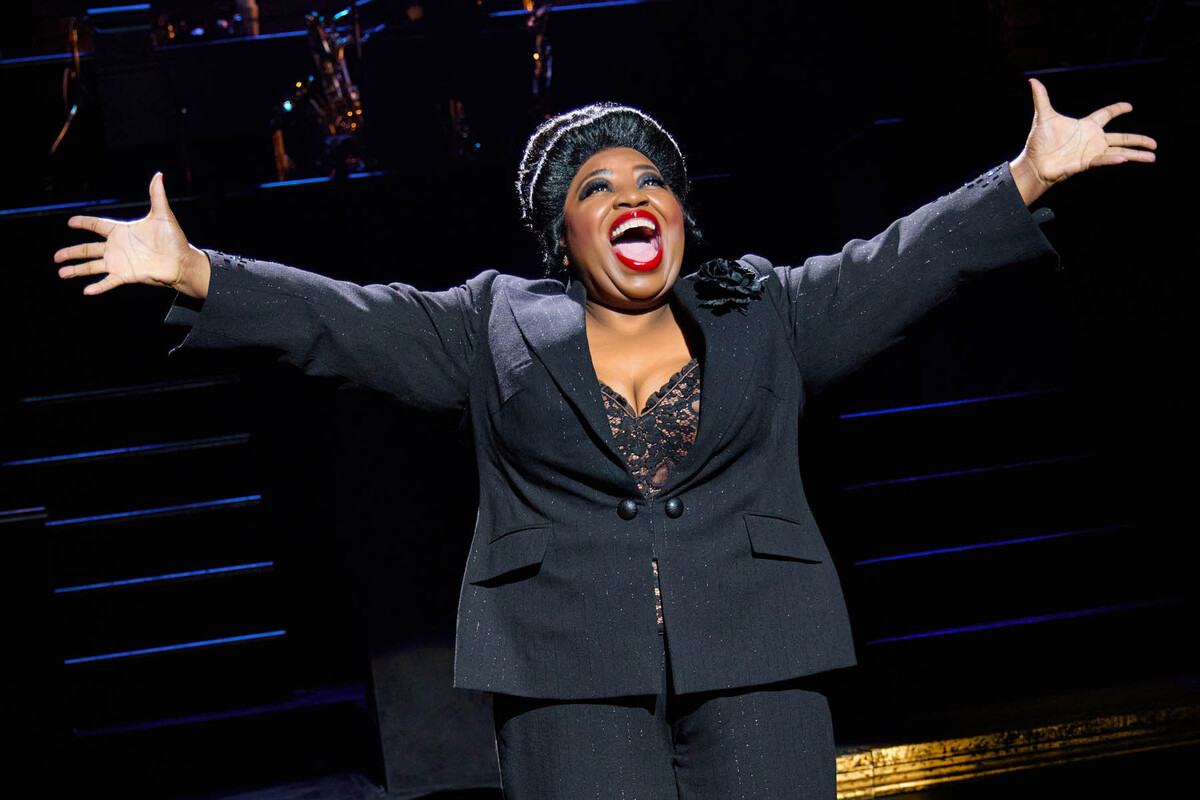 Chicago | Mirvish